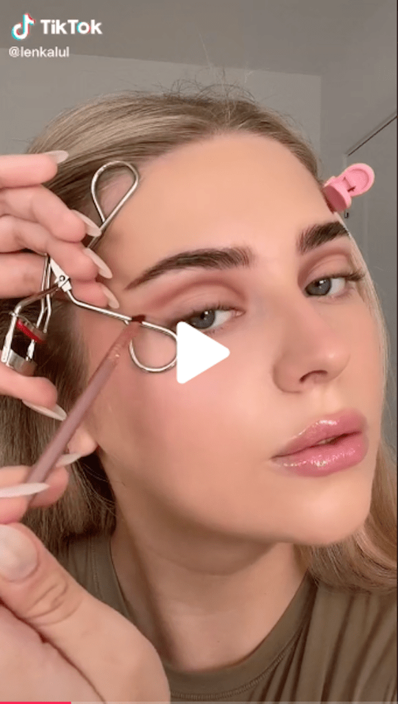 How To Perfect Tiktoks Winged Eyeliner Hack Using Your Eyelash